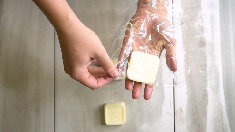 Clarifying Honey Solid Lotion Bar Recipe - Simply Earth Blog