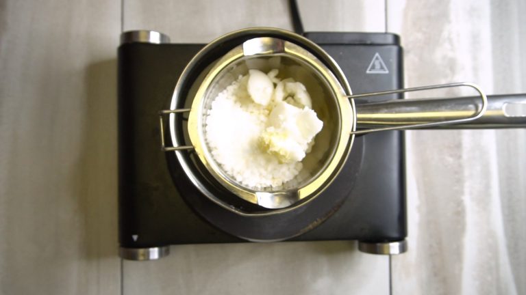 Clarifying Honey Solid Lotion Bar Recipe - Simply Earth Blog