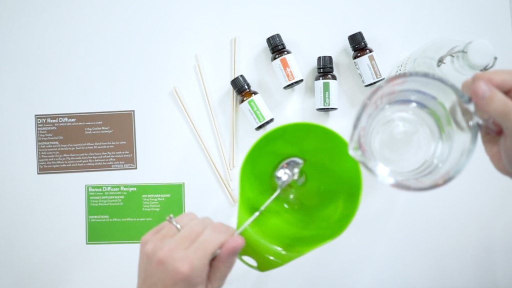 DIY Reed Diffuser: Make Your Home Toxin-Free + Smell Amazing! - Simply ...