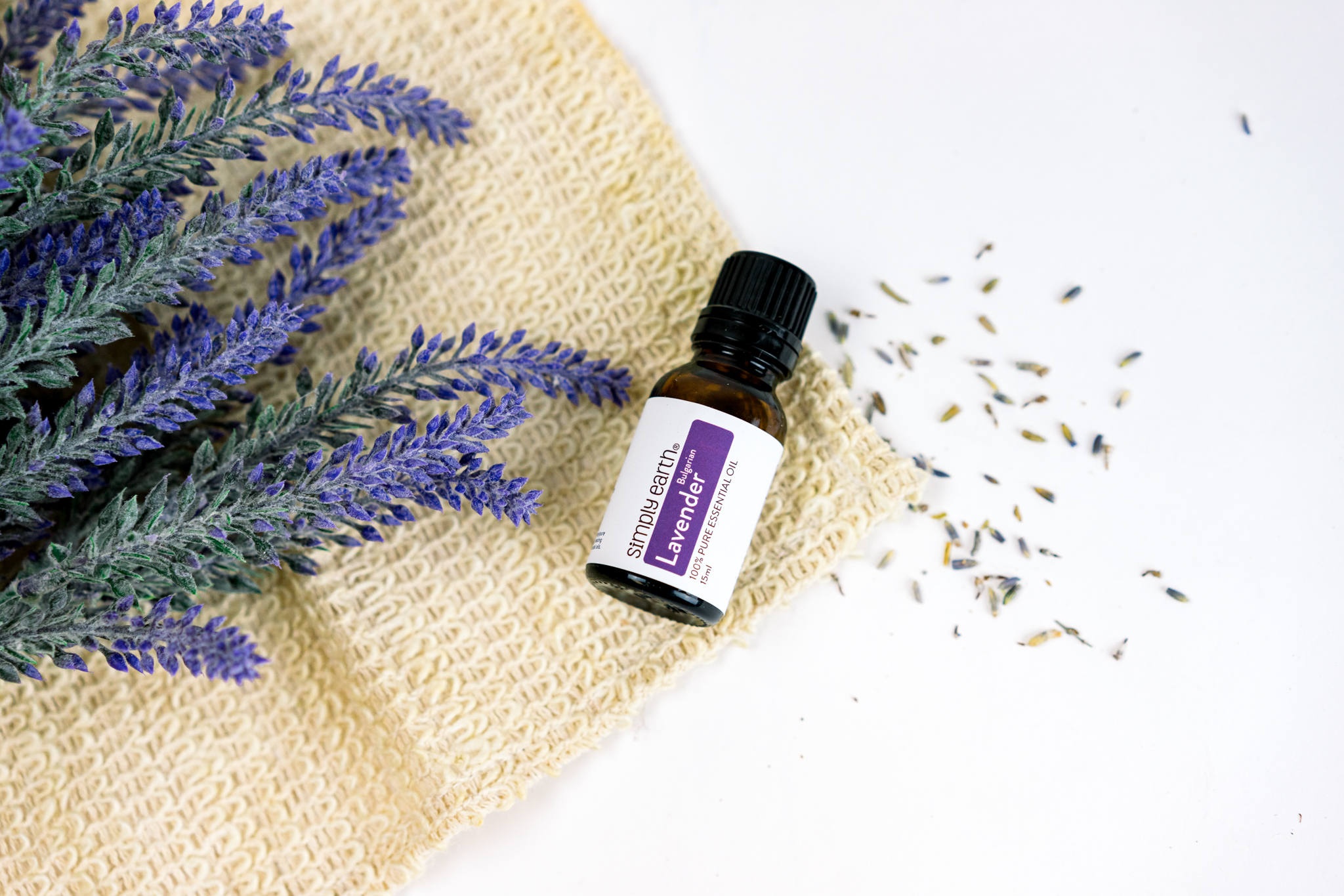Uses and Benefits of Lavender Essential Oil - Simply Earth Blog