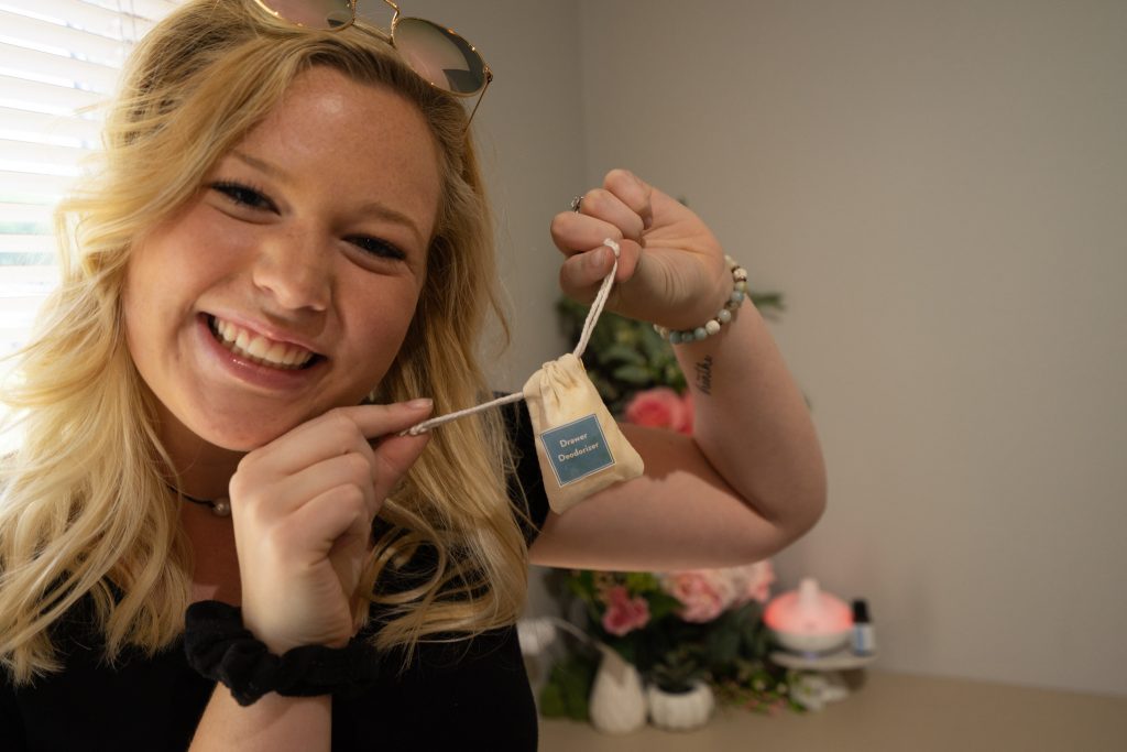 DIY Drawer Deodorizer: Easy and Natural Way to Keep It Fresh