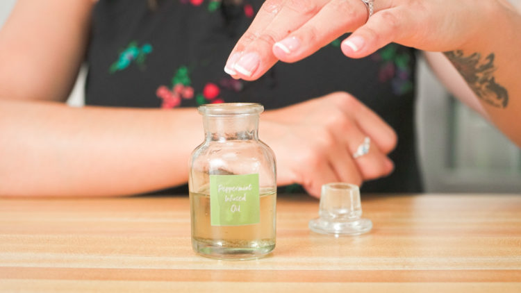 Peppermint Body Oil Recipe Through Solar Infusion - Simply Earth Blog