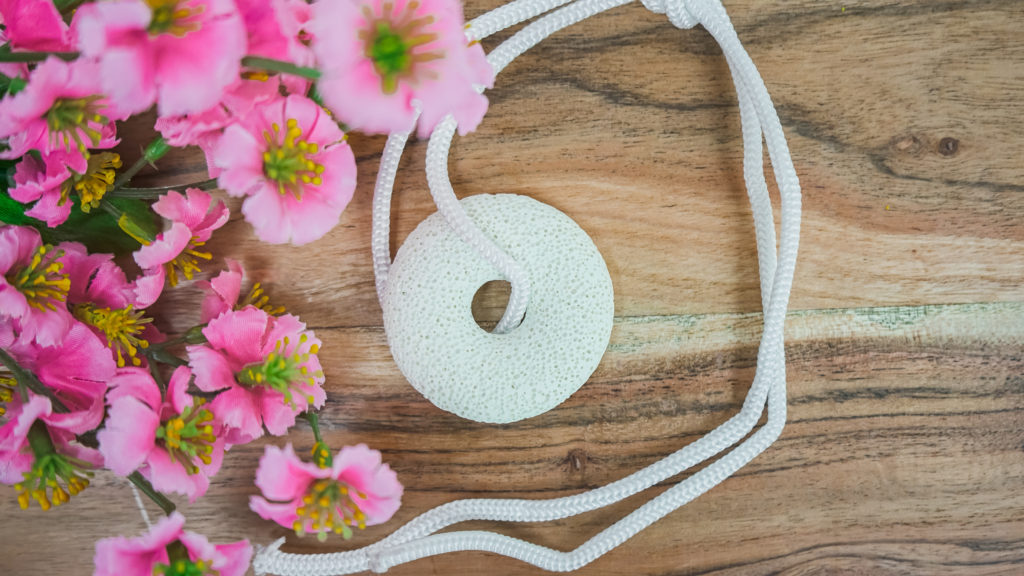Lava Rock Shower Essential Oil Diffuser Recipe - Simply Earth Blog