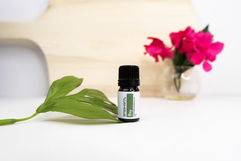 Bay Essential Oil: Everything You Need to Know - Simply Earth Blog
