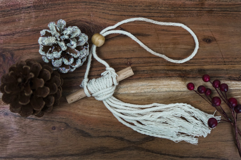 DIY Bead Diffuser Ornament for Passive Diffusion - Simply Earth Blog