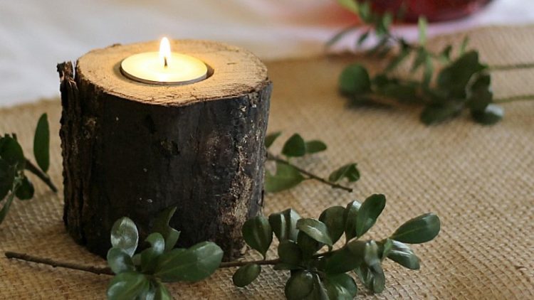 50 Easy DIY Outdoor Christmas Decorations - Simply Earth Blog