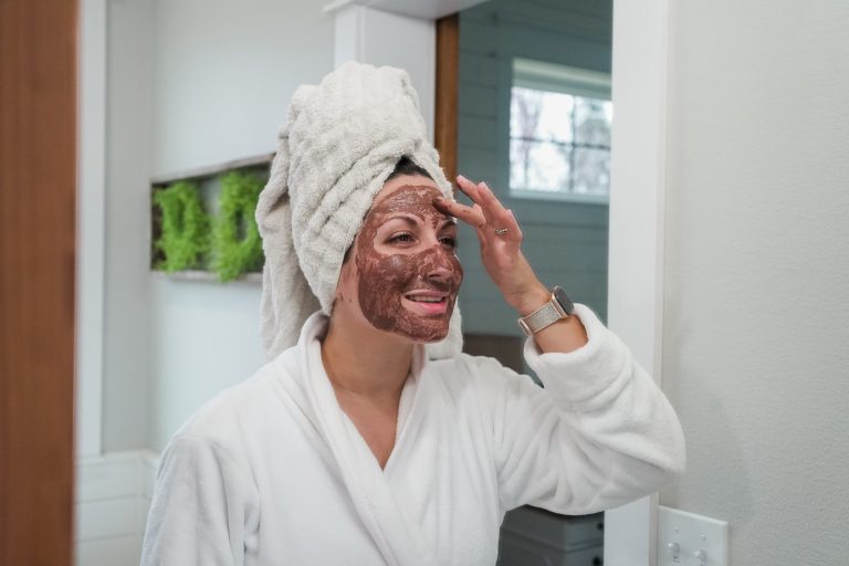 The The Best All-Natural Skincare Routine - Simply Earth Blog