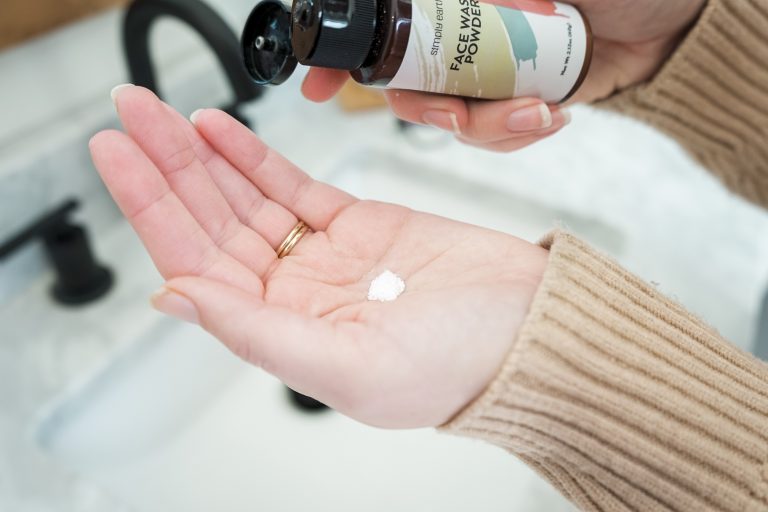Face Wash Powder: All You Need to Know - Simply Earth Blog