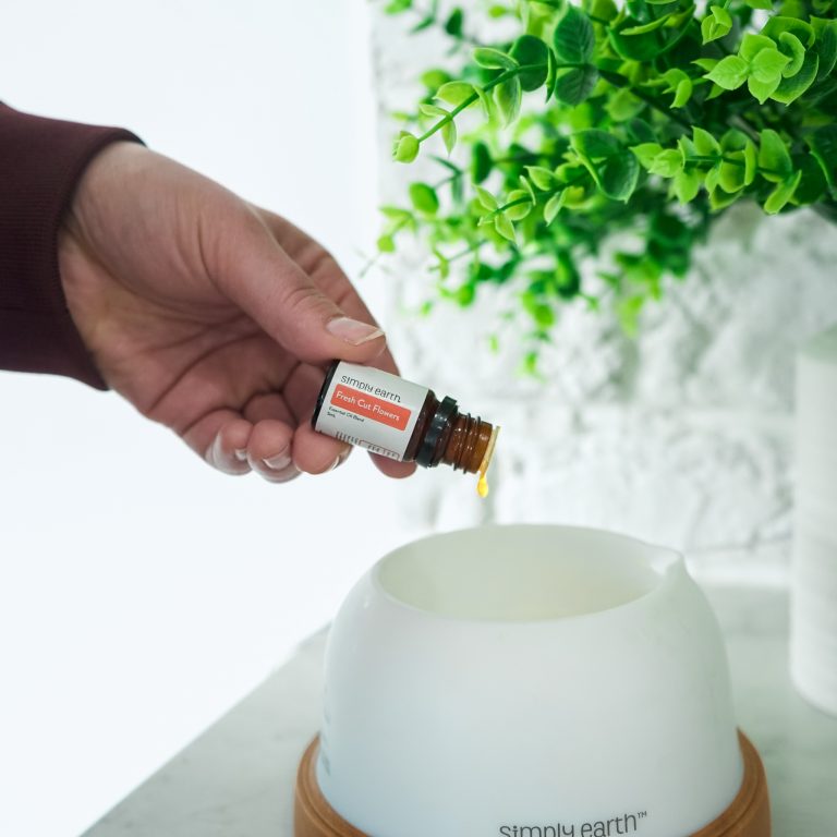 Fresh Cut Flowers Essential Oil Diffuser Blend - Simply Earth Blog