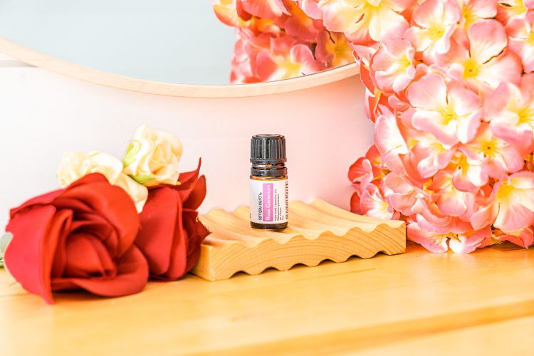 Uses and Benefits of Rose Geranium Essential Oil - Simply Earth Blog