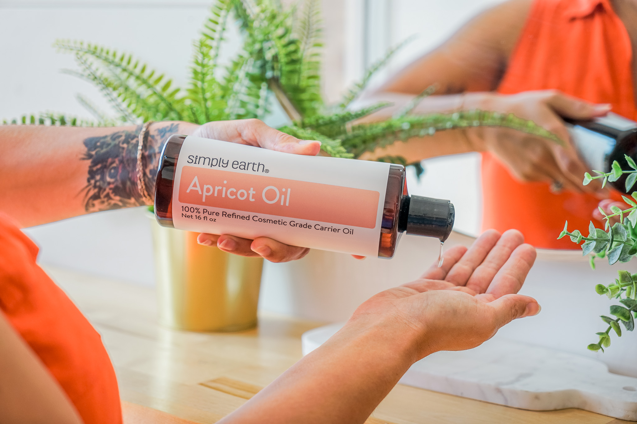 Benefits of Apricot Oil for Your Beauty Routine - Simply Earth Blog