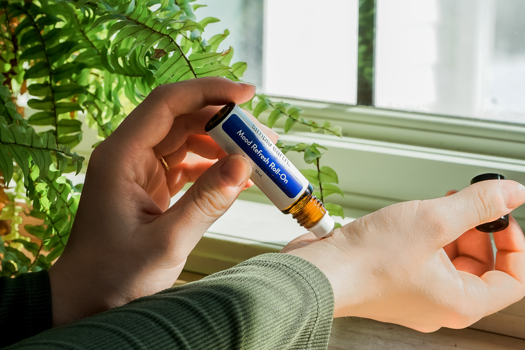 Boost Your Mood with This DIY Refresh Roll-On! - Simply Earth Blog